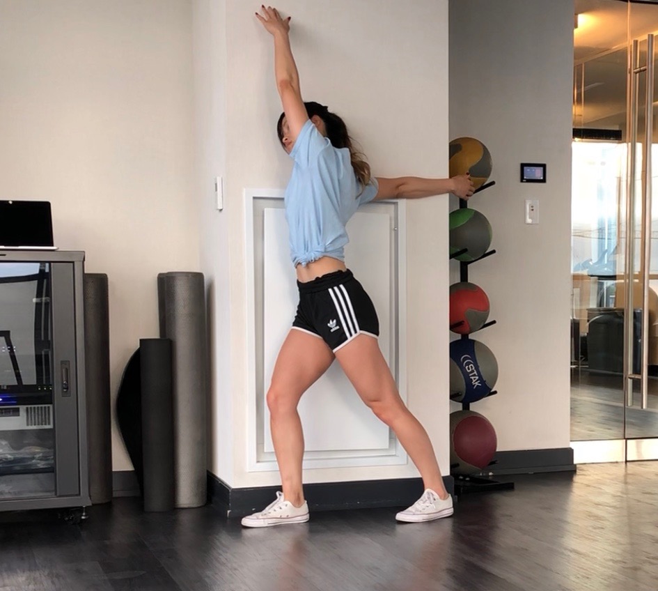 10 Simple Stretches for Mid Back Pain – Journey to Mobility