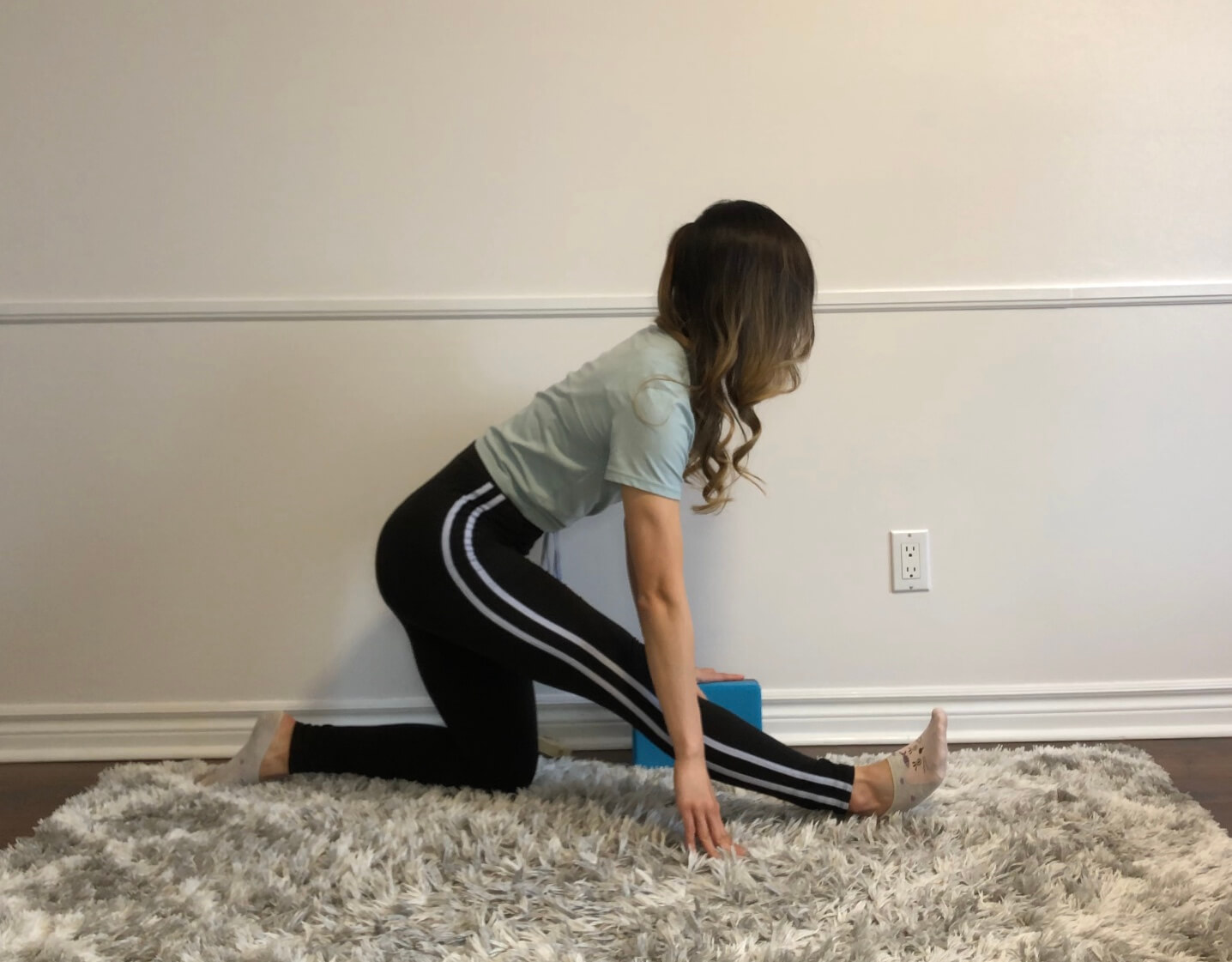 Can Everyone Do The Splits? Do This Side Split Test! – Journey to Mobility